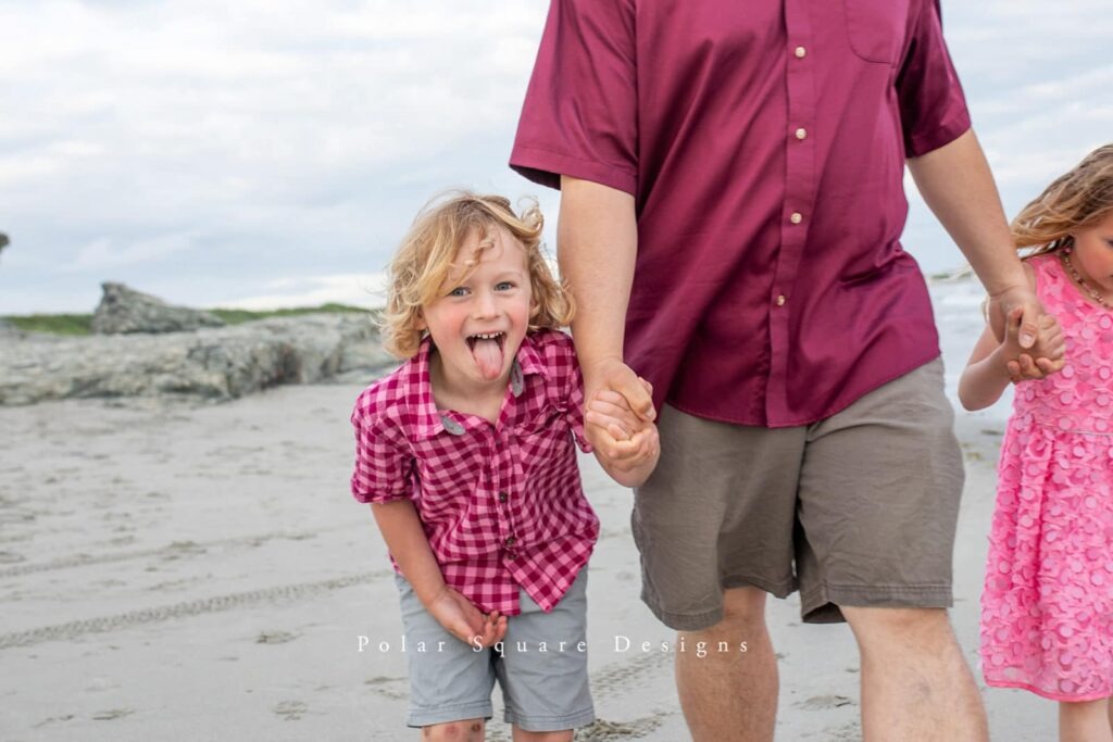 The Desimone Family | Beach Portrait | Newport, RI - Polar Square Designs